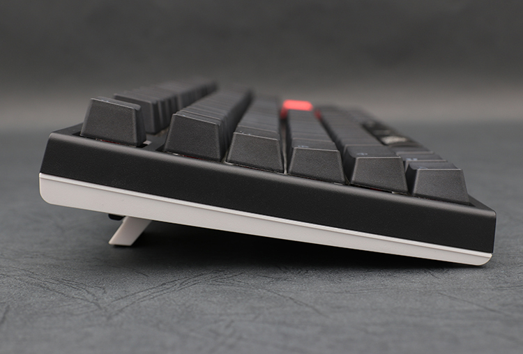 ขาย Ducky One 2 RGB TKL LED Double Shot PBT Mechanical Keyboard - Red ...