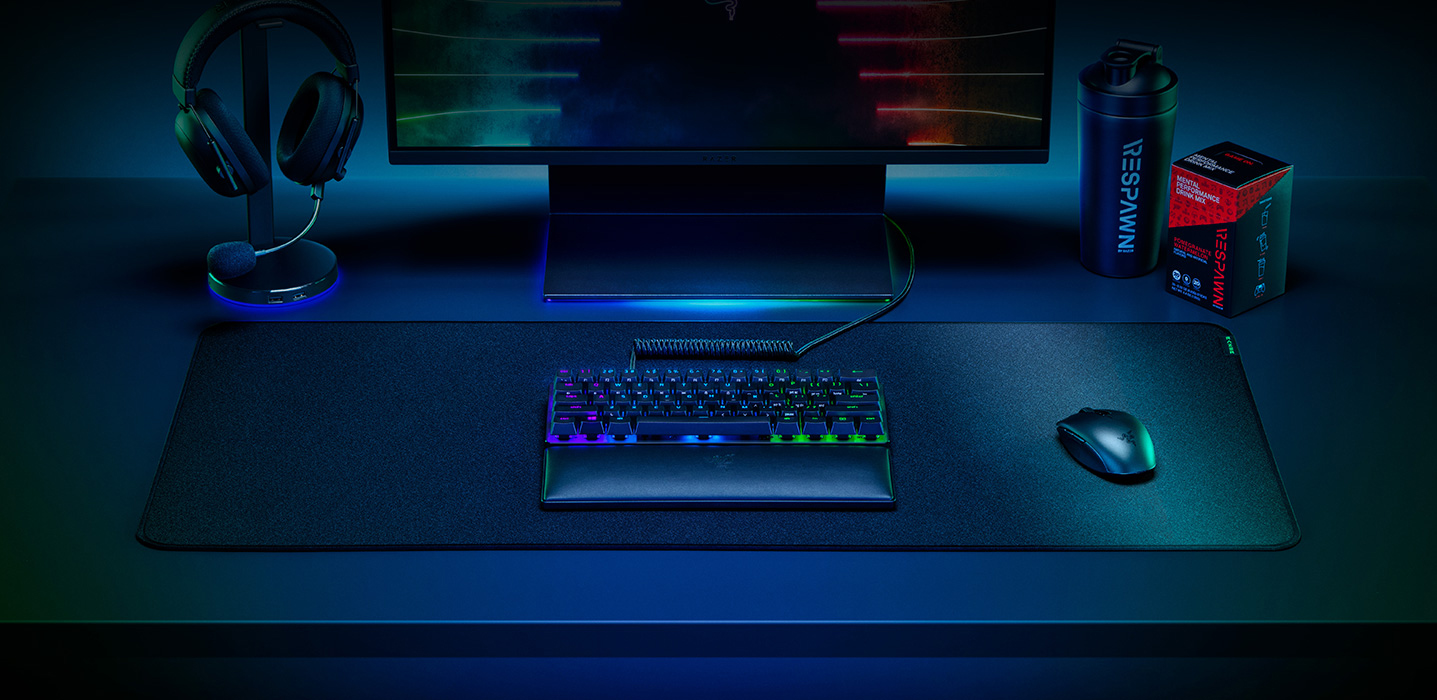 ขาย Razer Strider XXL Hybrid Soft Mousepad ราคา 1,790.00 บาท